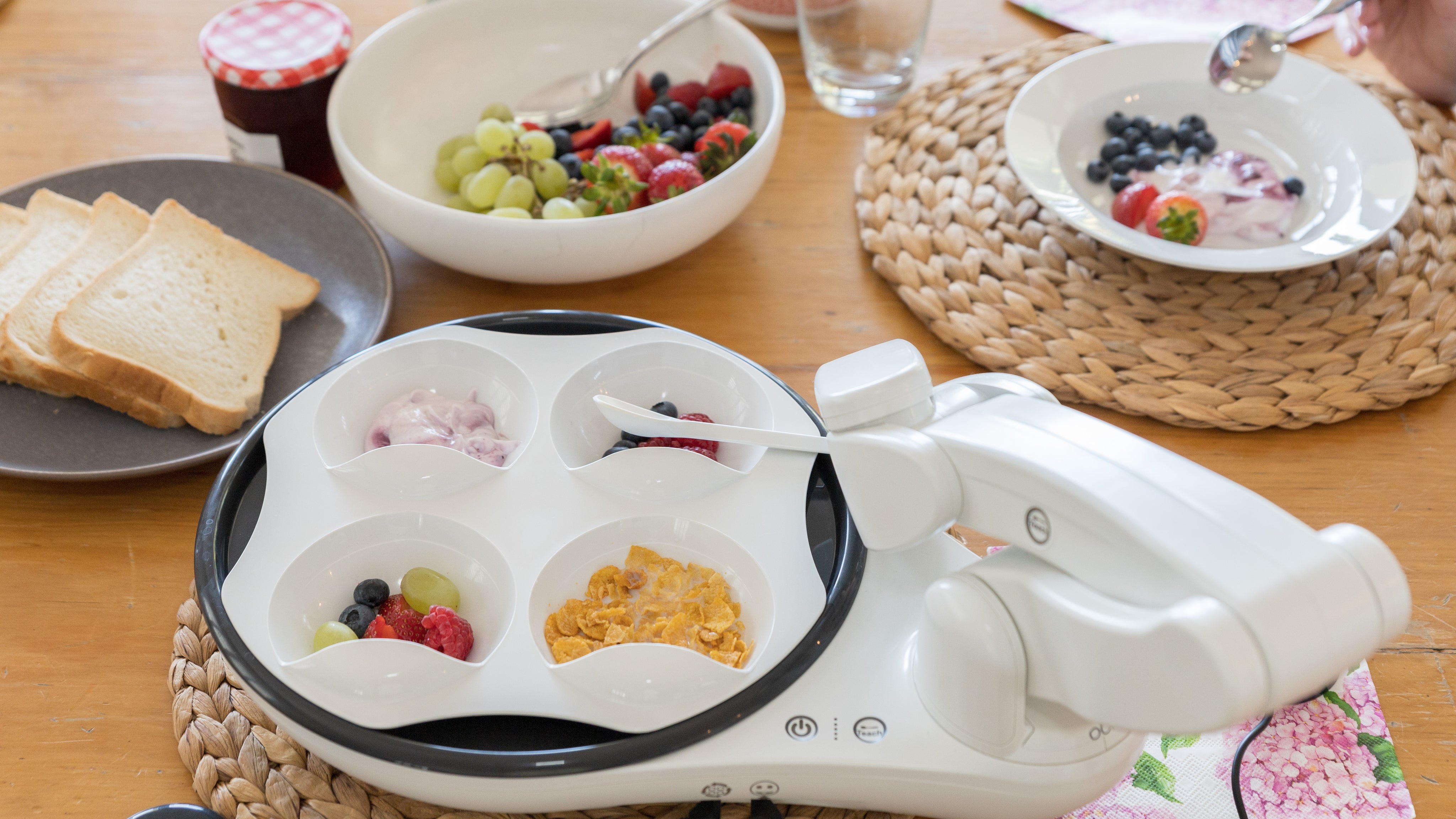 Obi Dining Robot – The Therapy Collective